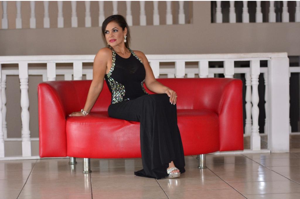 Entrevista a Paola Girón Mrs Guatemala 2017 – Modelos De Guatemala TV.com